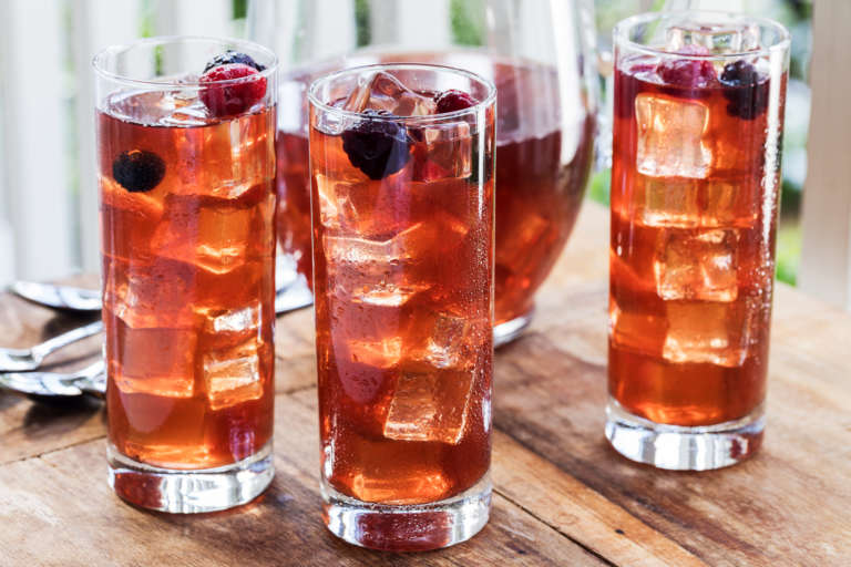 Triple Berry Iced Green Tea Recipe - Luzianne Tea