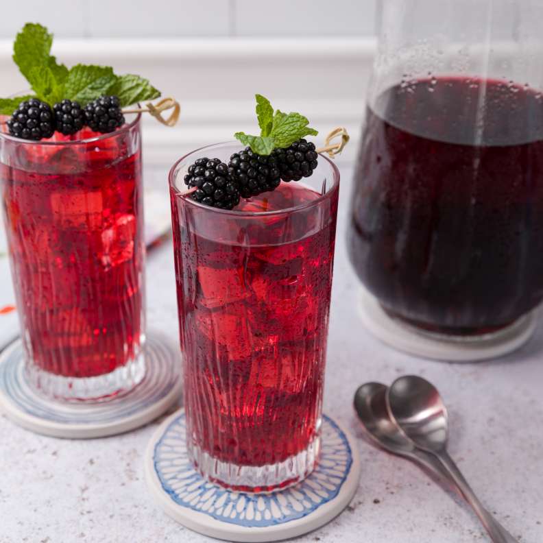 Triple Berry Iced Green Tea Recipe - Luzianne Tea