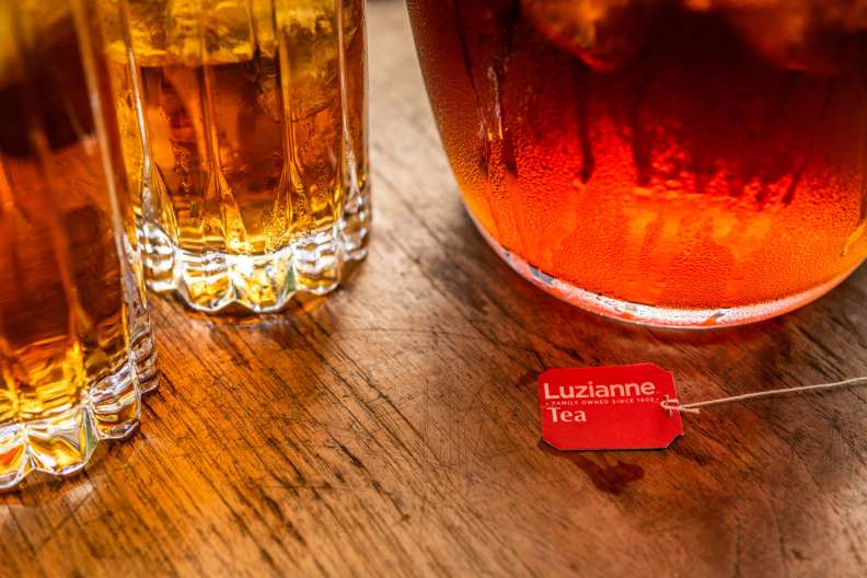 Southern Style Sweet Tea Recipe - Luzianne Tea