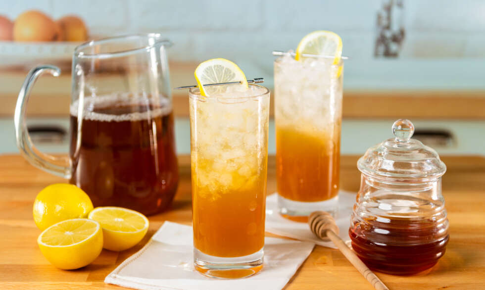 Southern Style Sweet Tea Recipe - Luzianne Tea