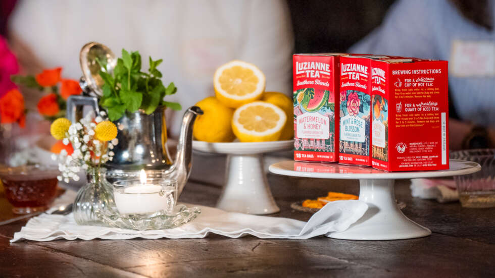 The Southern Tea Party: Do It Your Way - Luzianne Tea