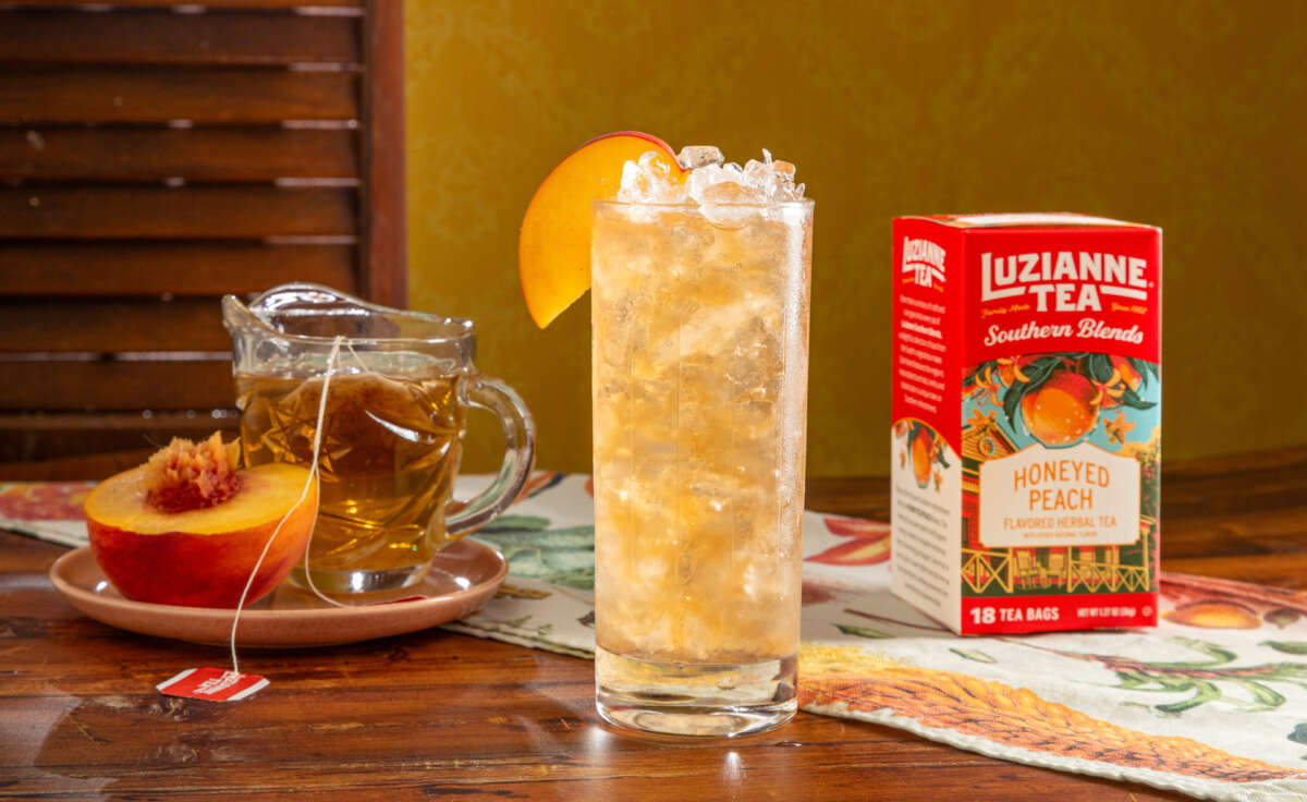 Just Peachy Tea Cocktail Recipe - Luzianne Tea