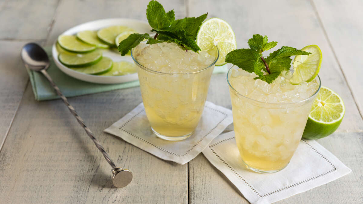 Green Tea Julep Recipe - Luzianne Tea