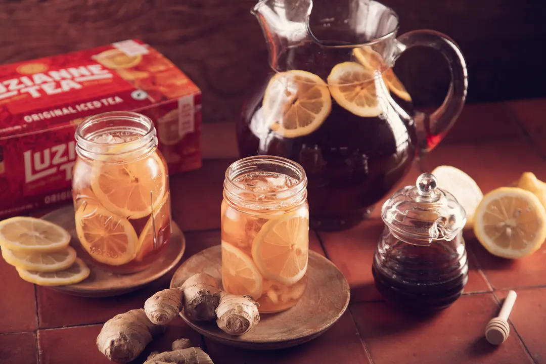 Manhattan on the Mississippi Sweet Tea Cocktail Recipe – Luzianne® Tea