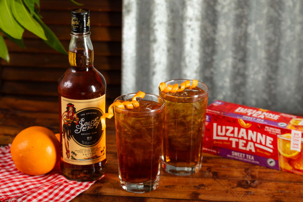 Sweet & Spicy Spiked Tea Recipe - Luzianne Tea